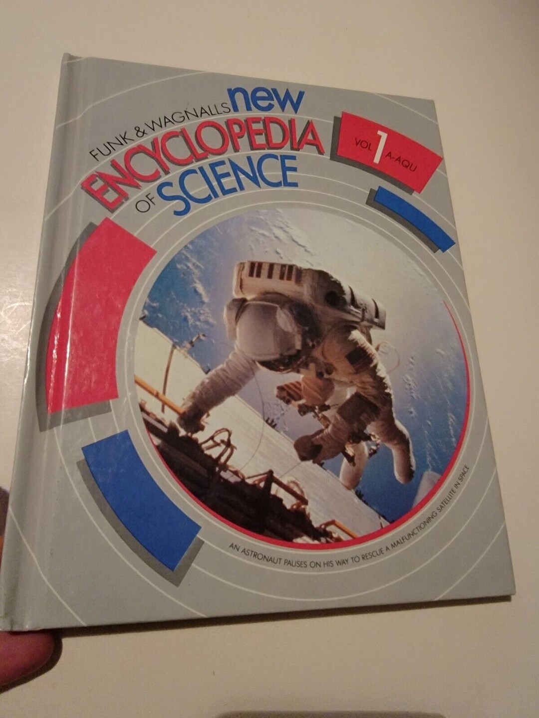 Funk & Wagnalls New Encyclopedia of Science Vol 1 1986 - Etsy