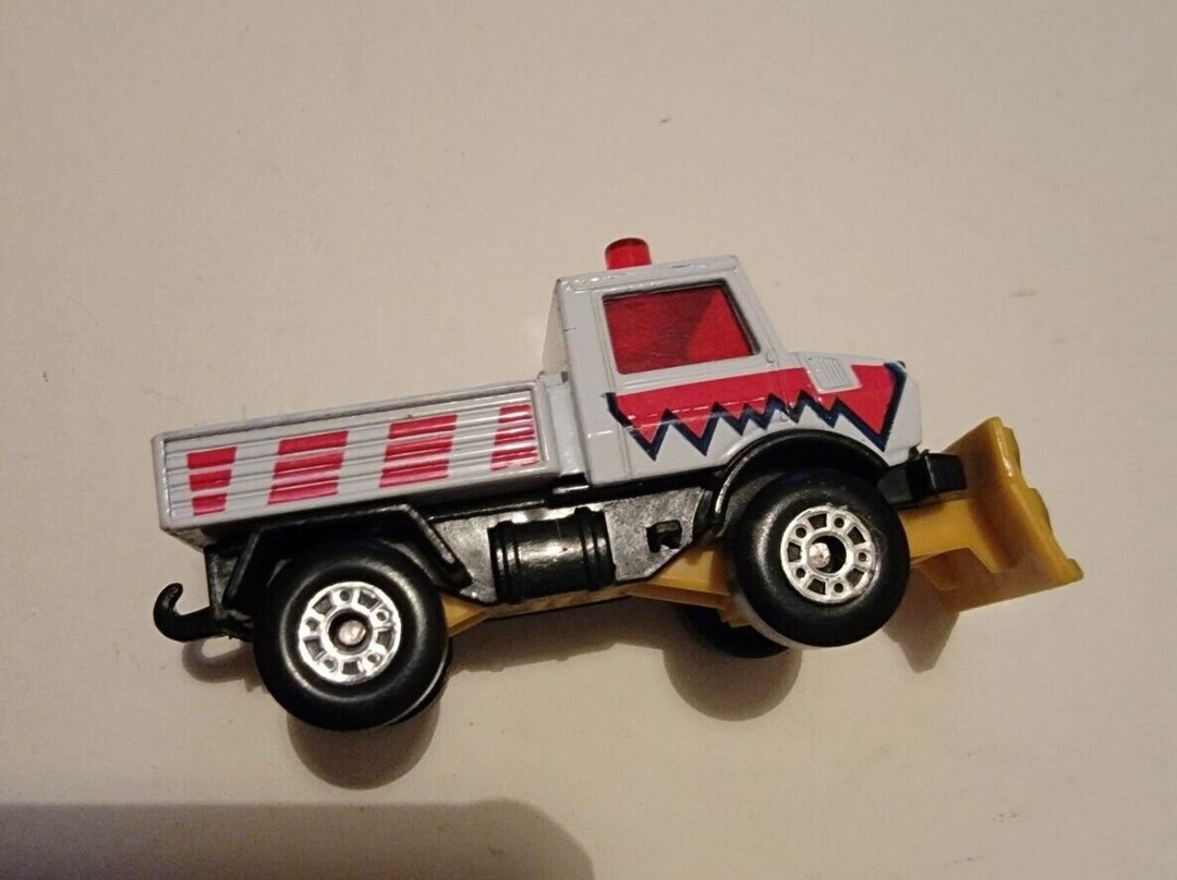 Matchbox Unimog 1:76 Scale Vintage 1983 Pickup Truck Plow White Yellow ...