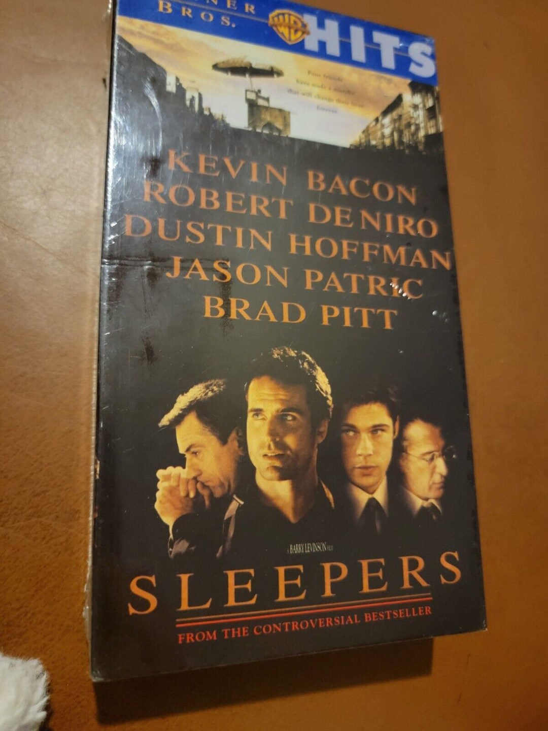 Sleepers VHS Kevin Bacon, Robert De Niro, Jason Patric, Brad Pitt New ...