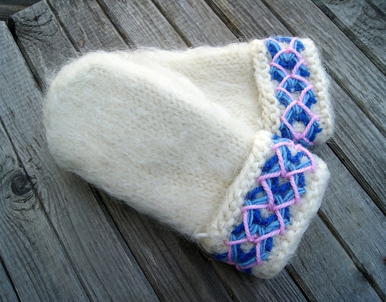 Hand knitted wool Nordic mittens. Scandinavian warm winter | Etsy