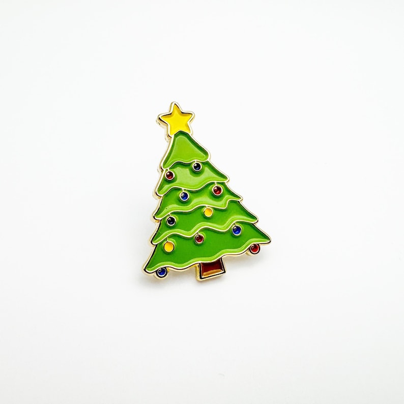 Christmas Tree Enamel Pin Badge | Xmas Holidays Festive | Cute Novelty ...