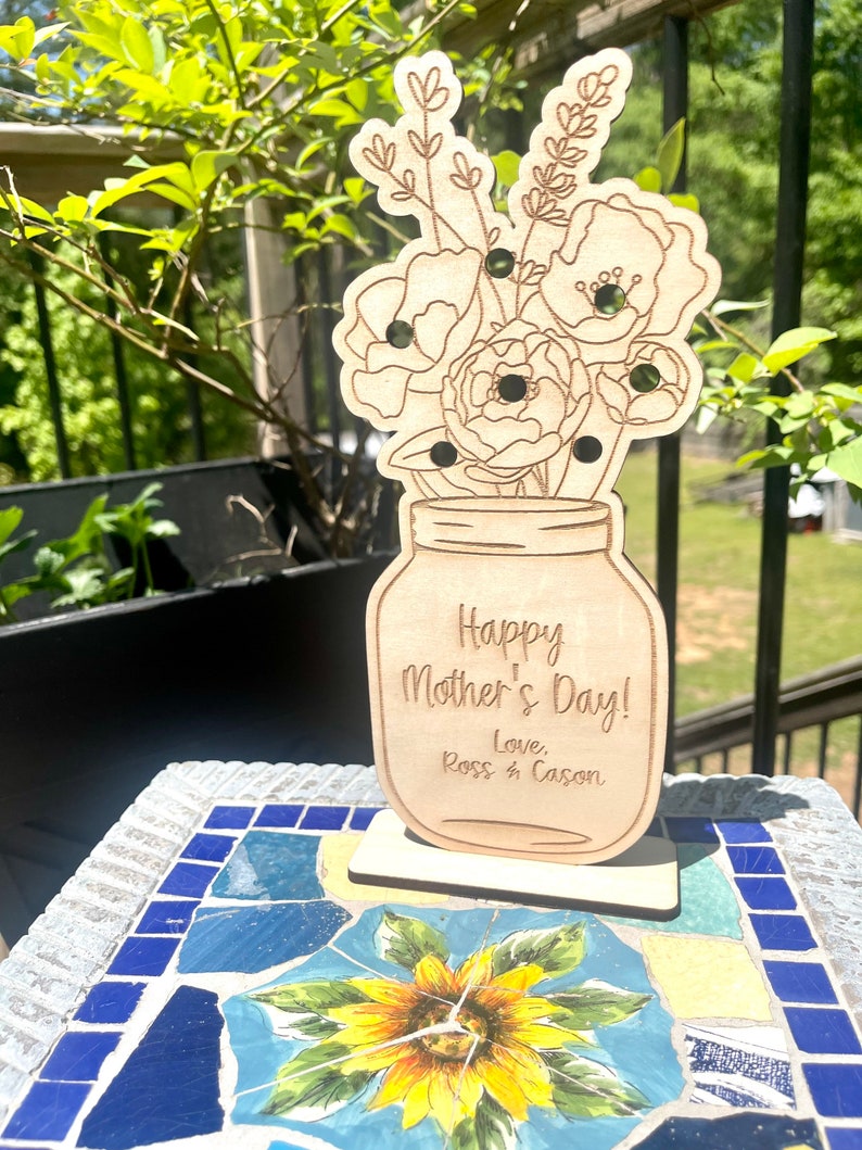 Personalized Birch Wood Flower Stand for Mom | Mother's Day Gift - Etsy