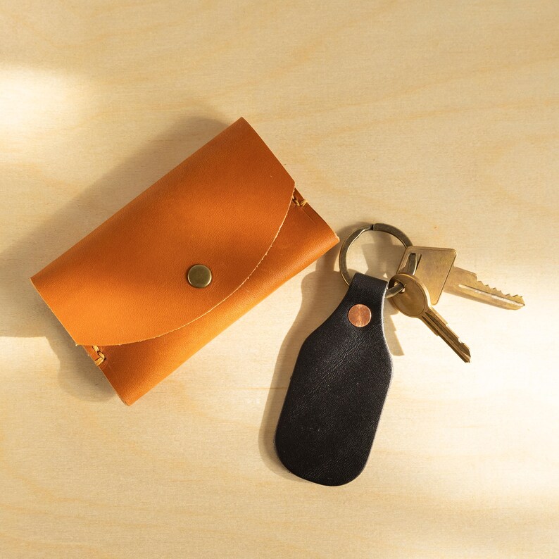 Personalized Leather Key Tag > Leather Key Ring > Vegetable Tanned ...