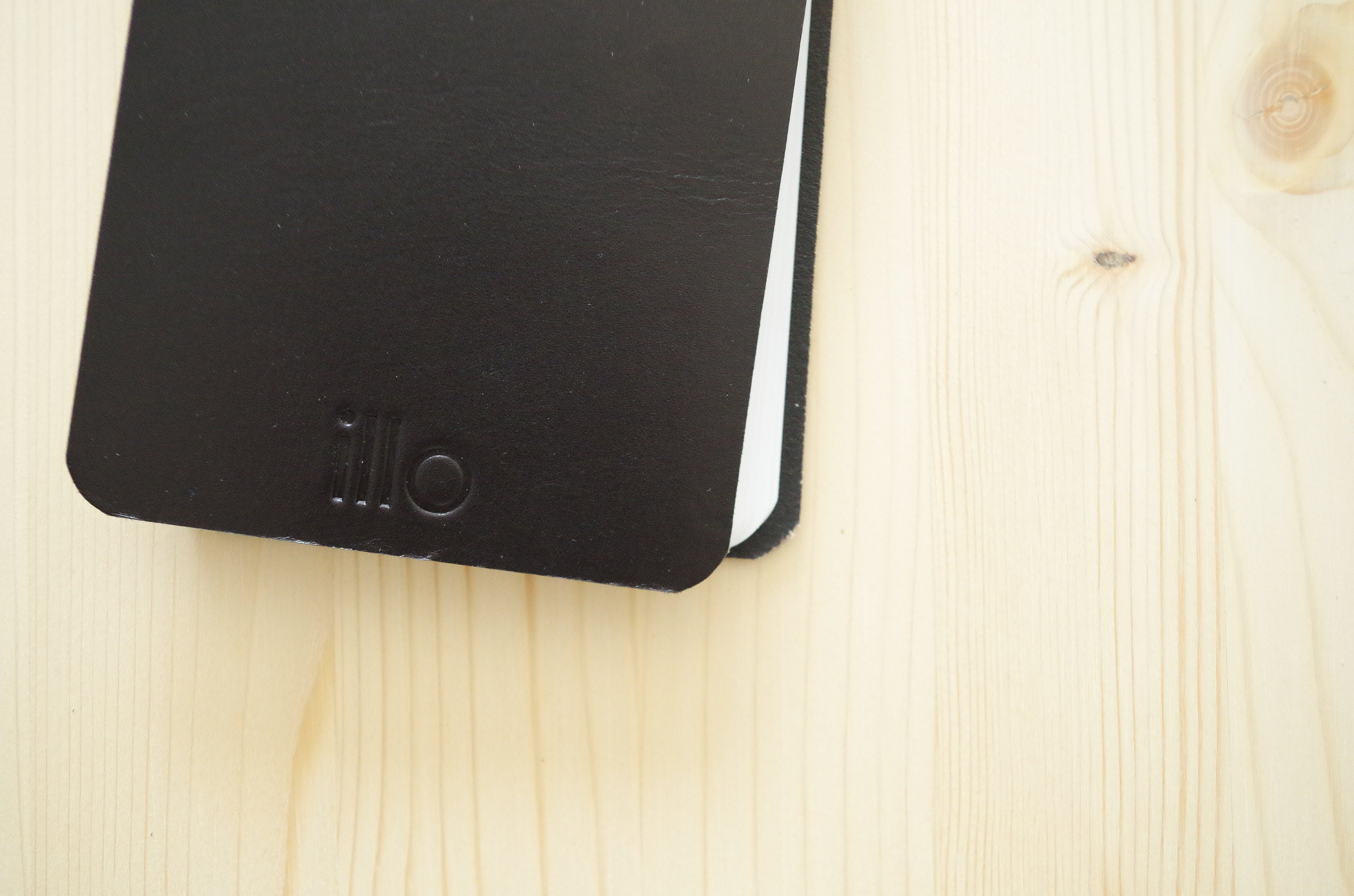 Refillable Reporter Notebook in Black > Wickett & Craig Leather > Solid ...