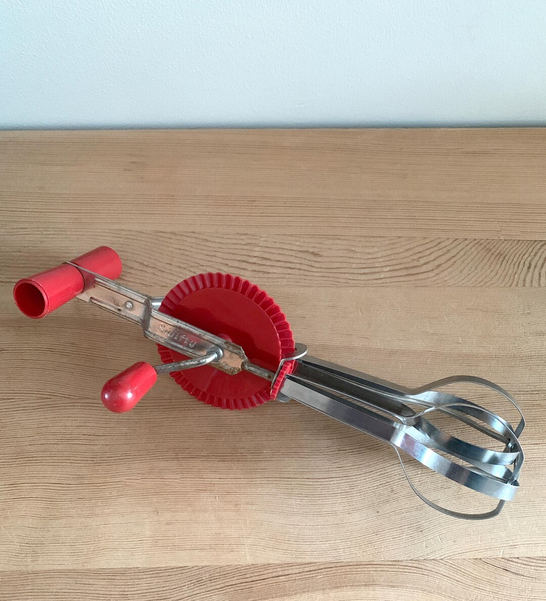 Swifty 1950/60's Vintage Cream/egg Beater Hand Held Mechanical Quirl ...