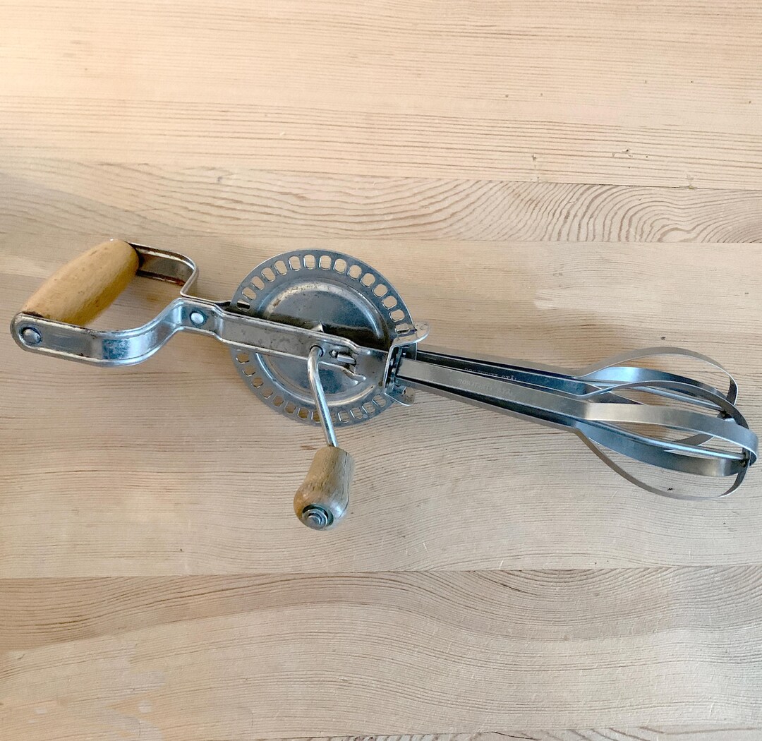 Swedish 1940's Vintage Cream/egg Beater Hand Held Mechanical Quirl Cake ...