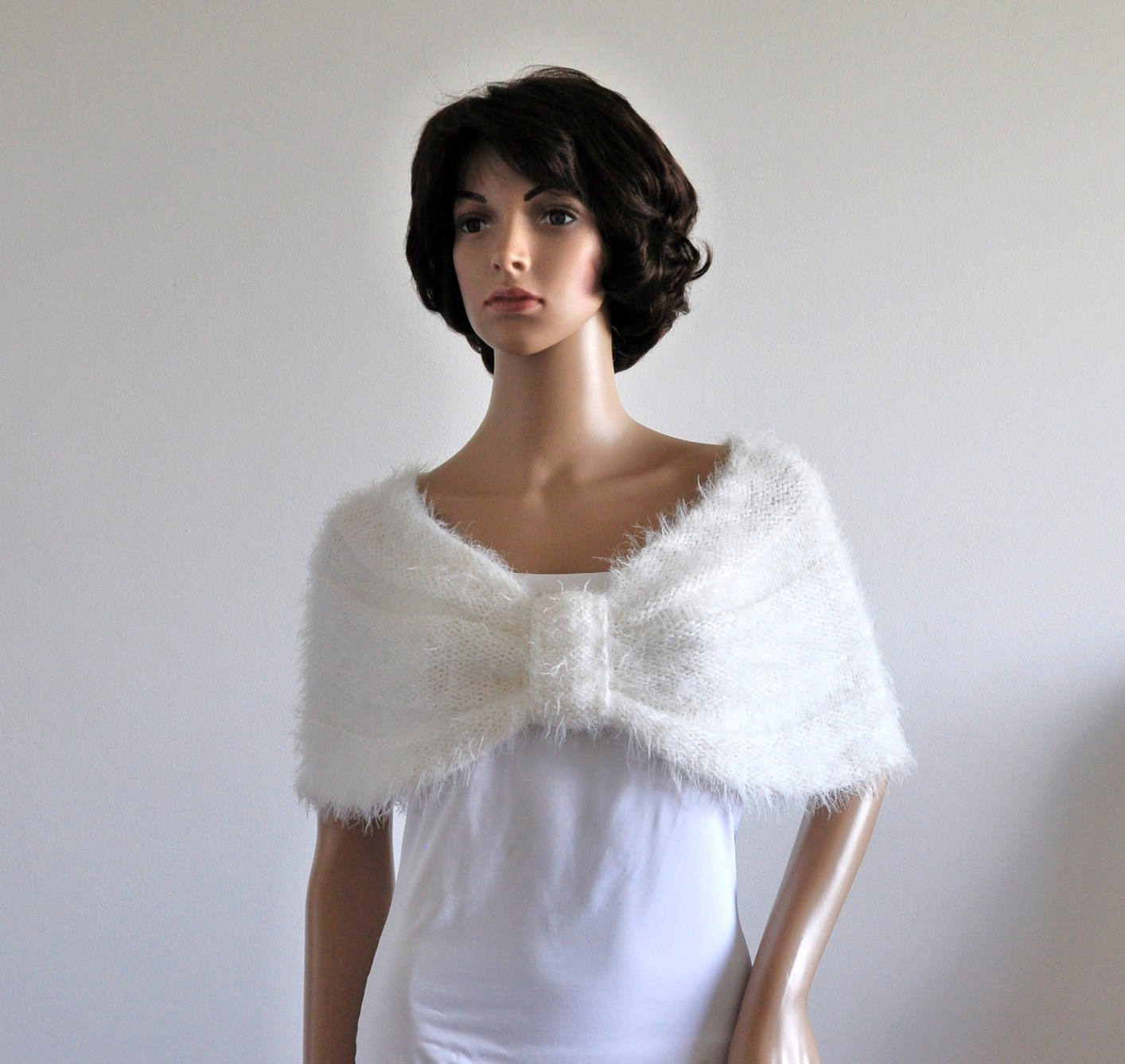Bridal White Capelet Wrap Beige Wedding Bridesmaid Shawl Cape - Etsy