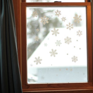 Snowflake Christmas Window Cling Decals - Reusable Winter Window ...