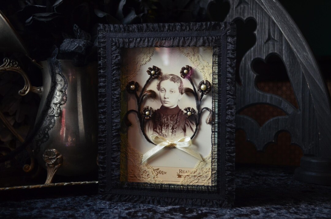 Victorian Mourning Inspired Hairwork Wreath Shadow Box - Victorian Art ...