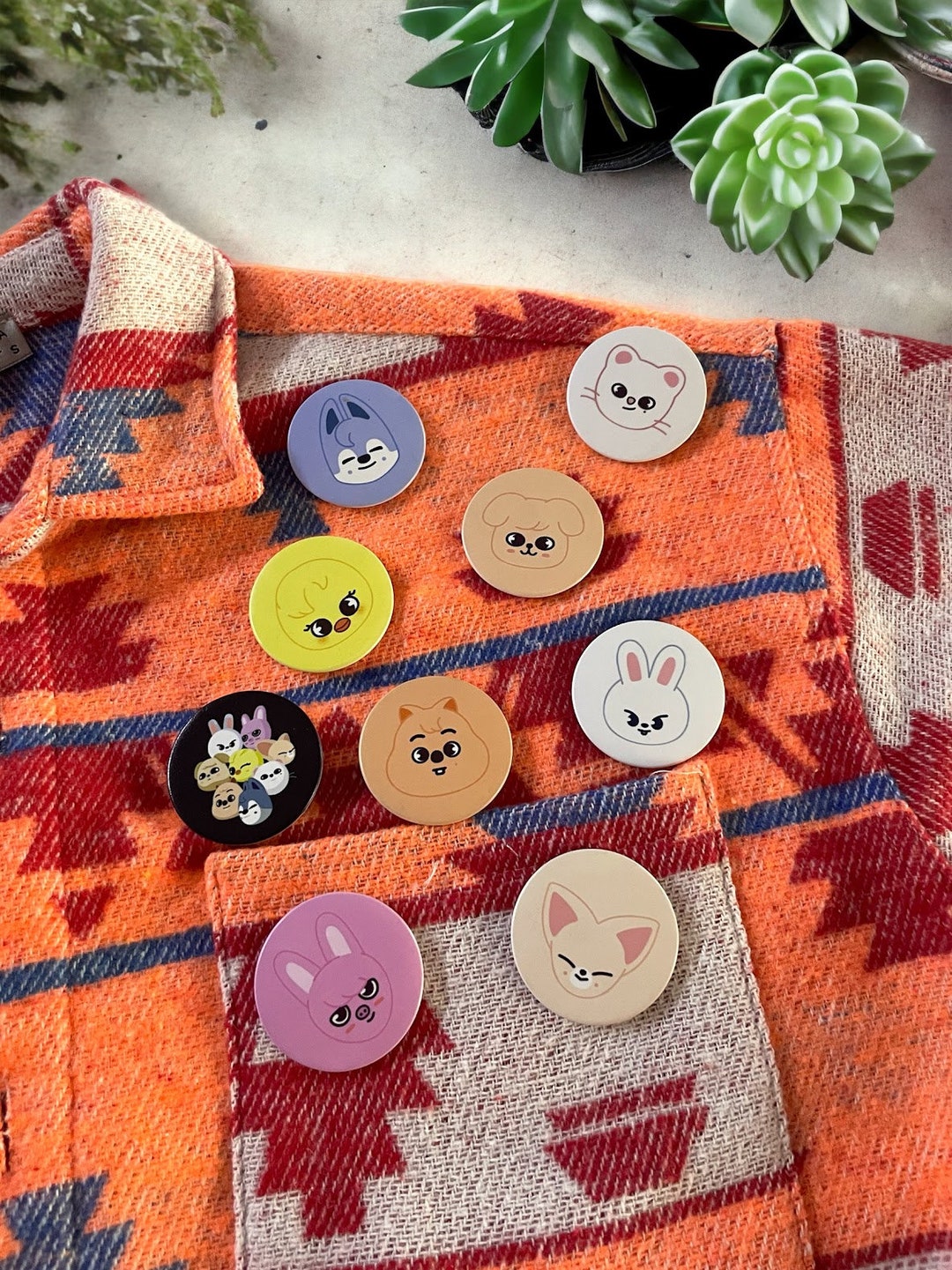 Cute K-pop SKZ Characters Pins 4,4 Cm - Etsy