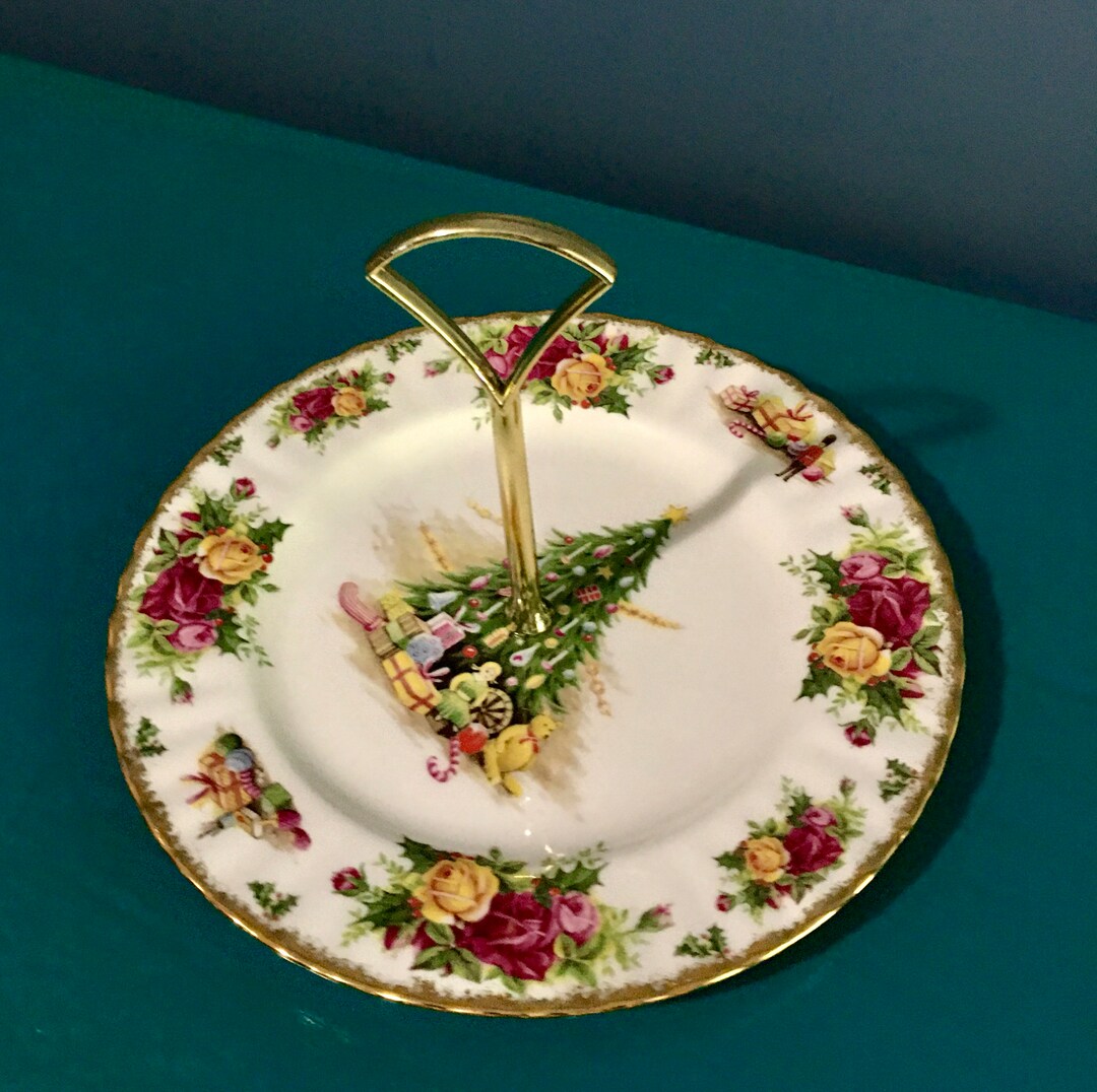 Royal Albert Christmas Magic 1990 Tidbit Serving Dish Tray Plate Gold ...