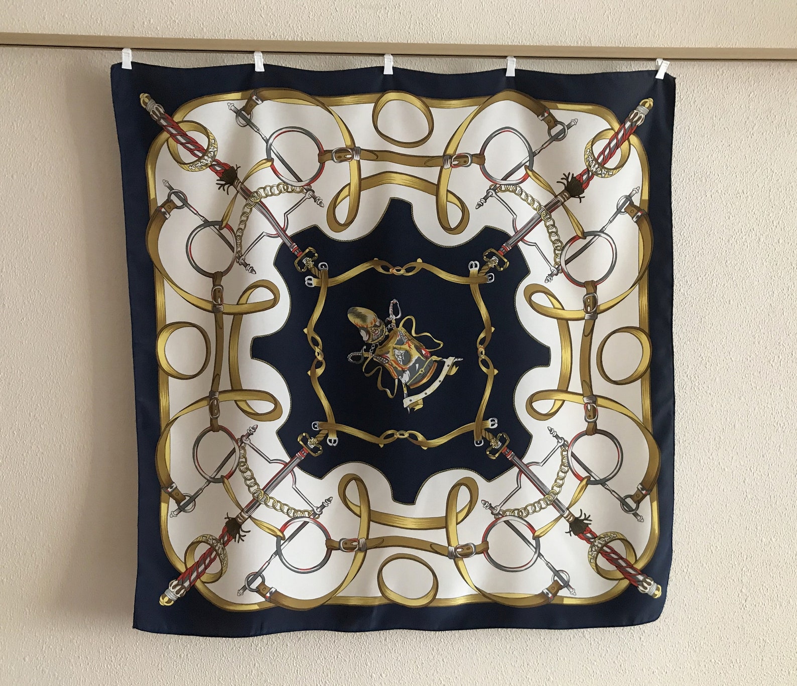 Chain and Rope Design Scarf Gold Chains Scarf Blue White Retro Head ...