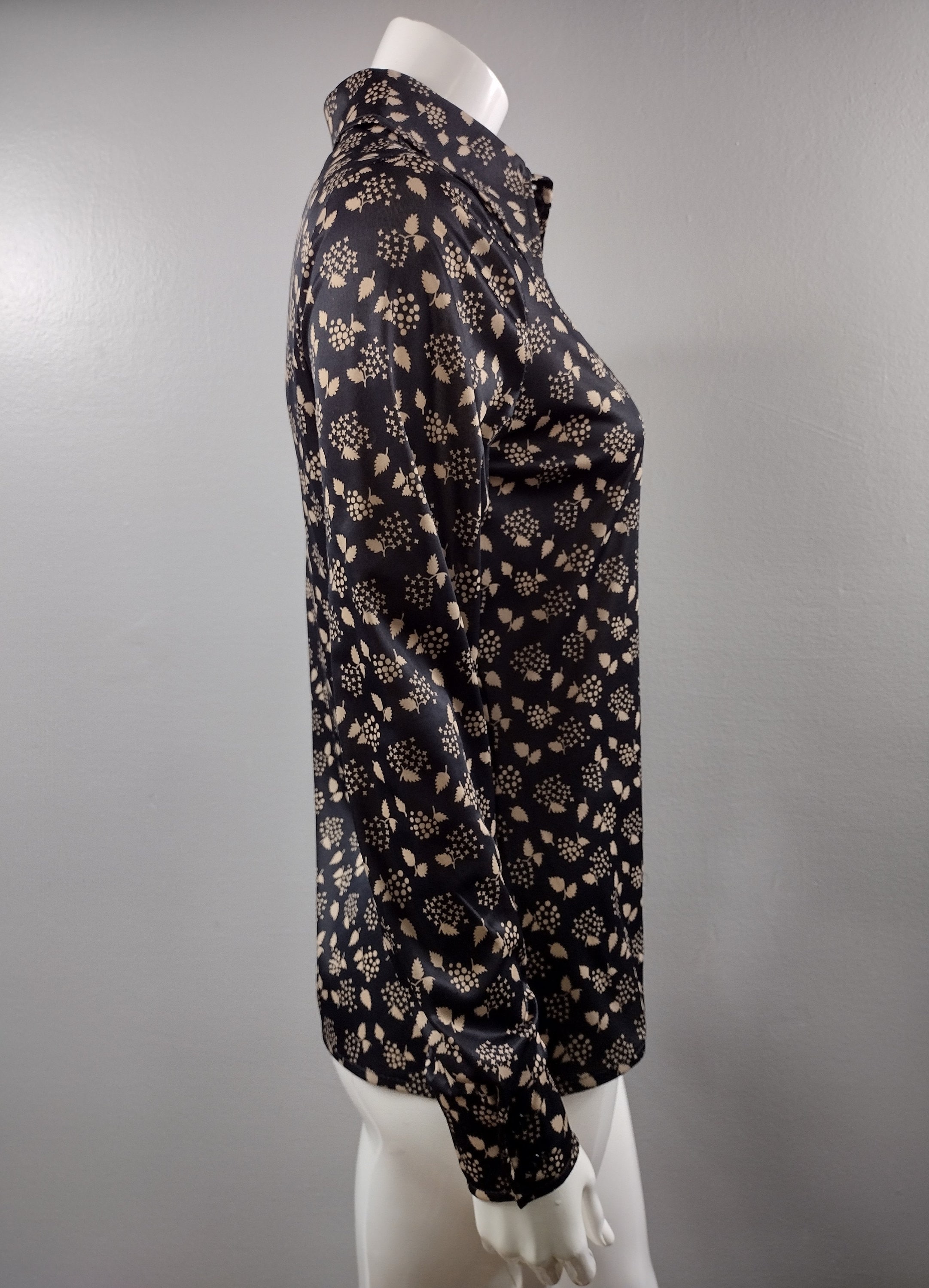 Vintage Huk-a-poo Disco Shirt 1970's Polyester Shirt Grape Print Black ...