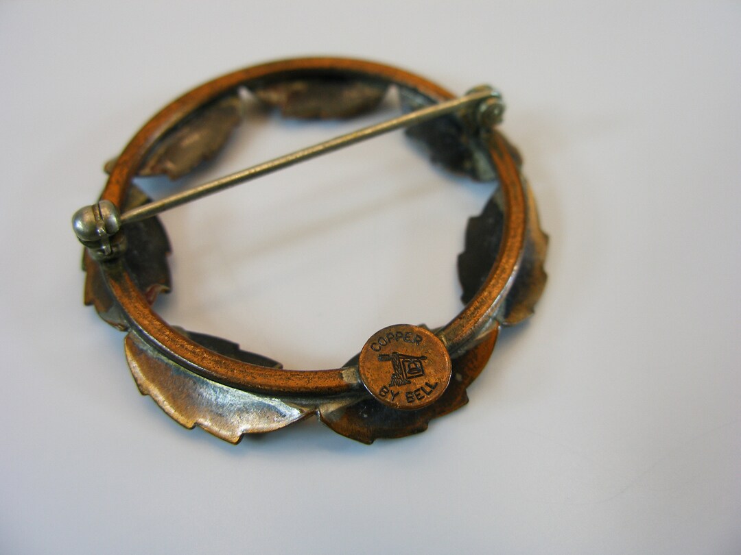 Vintage BELL Pin Brooch Copper Circle of Leaves, Vintage Round Brooch ...
