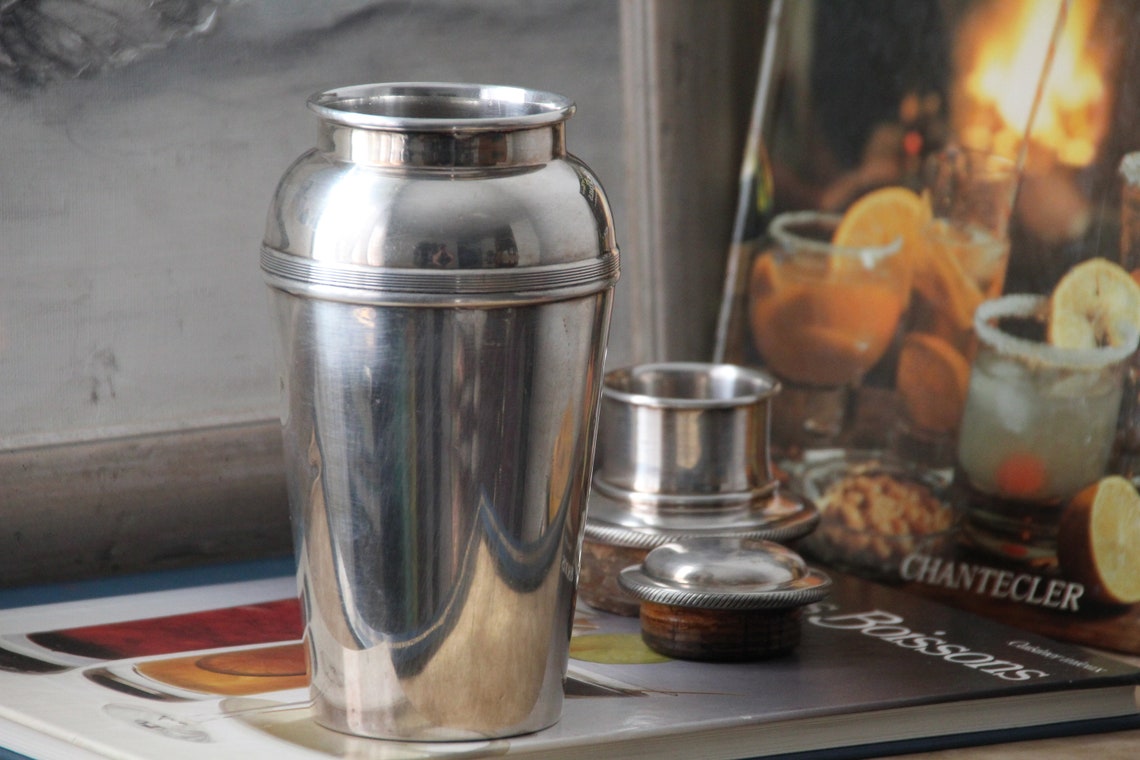 Harrods London S.W. Vintage Art Deco Silver Plated Shaker - Etsy