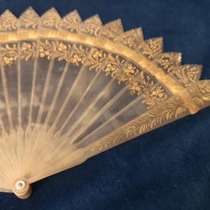 Gold Hand Fan French Vintage Folding Fan Antique Ladies Victorian Lace ...