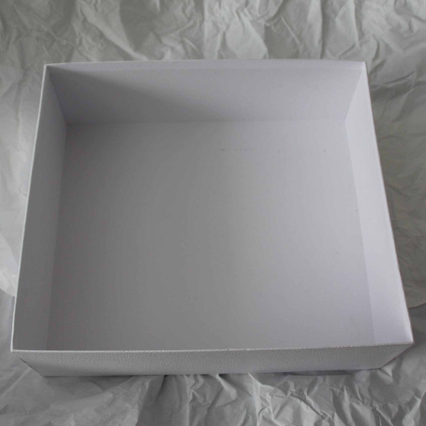 DIOR White Gift Box Fashion Accessories Storage Clothes Bag Gold ...