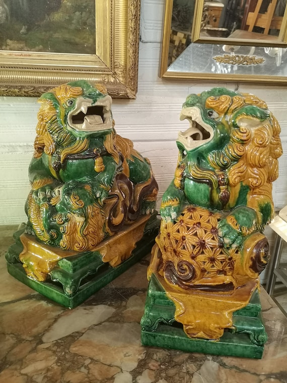 Chinese Foo Dog Statue
