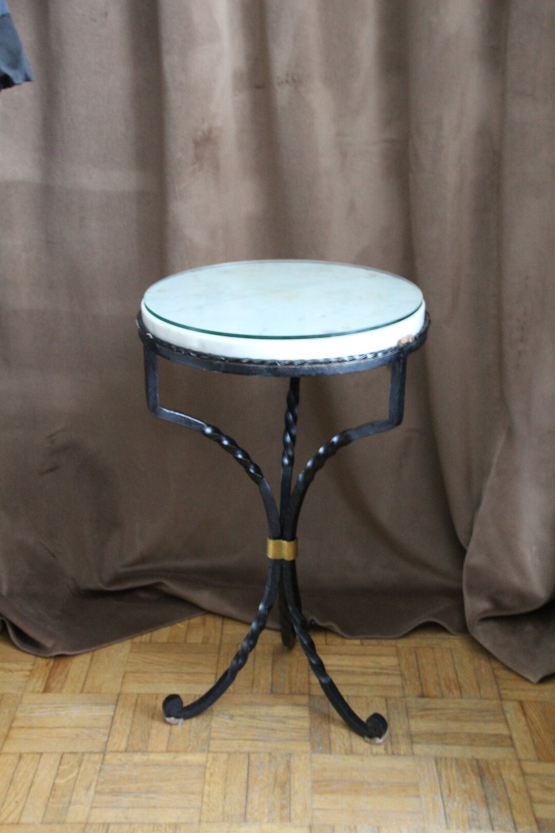 PAIR French Side Tables Round White Marble Top Nightstands Sofa End ...