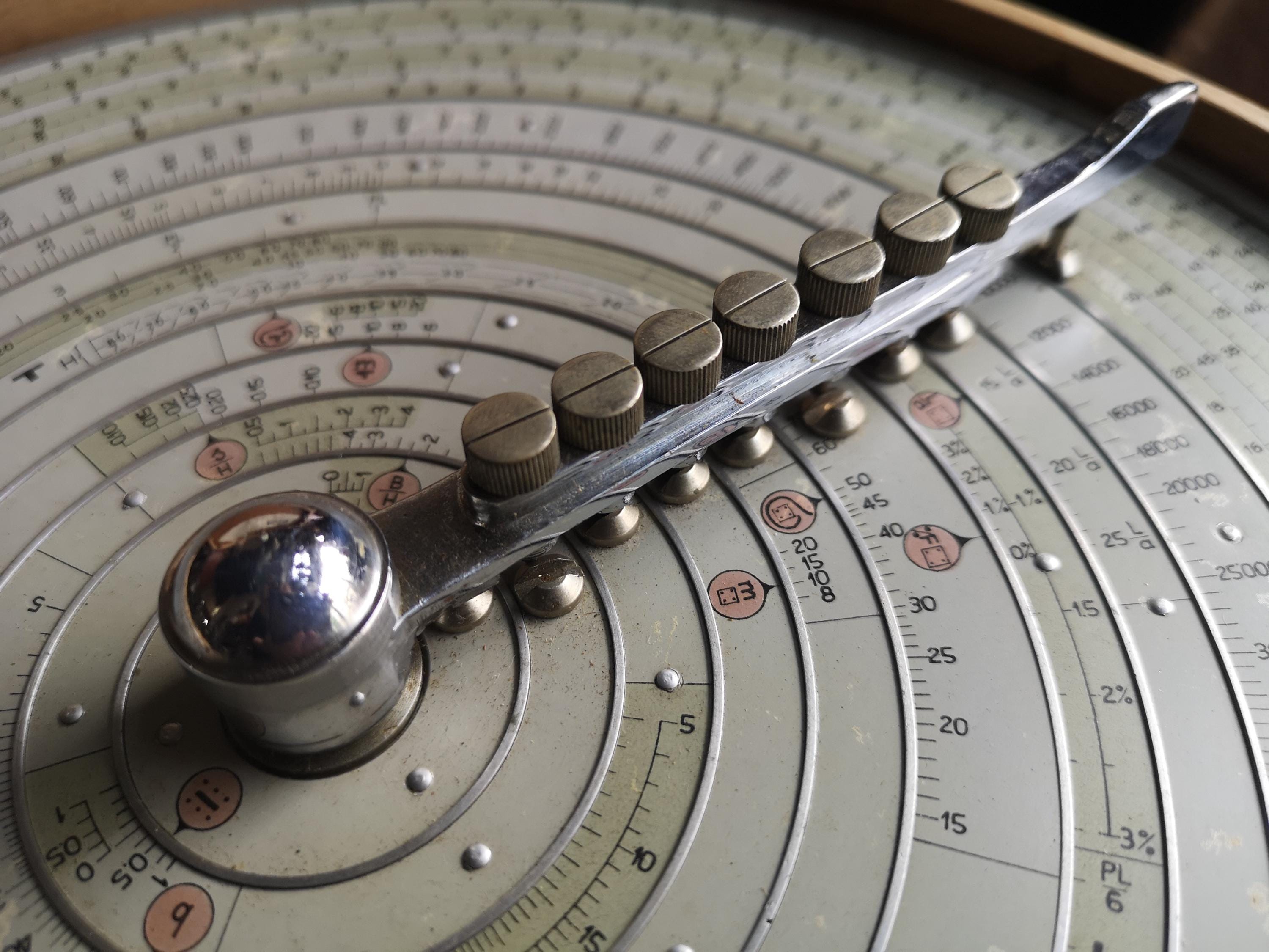 Antique Mechanical Calculator Office Desk Decor Calculation Tool ...