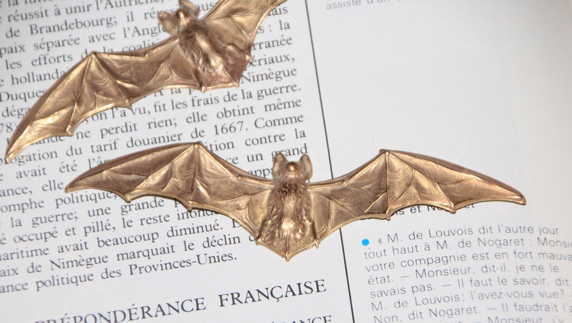 Metal Gold Bat Halloween Decor Figurine Gothic Decor Chimera - Etsy