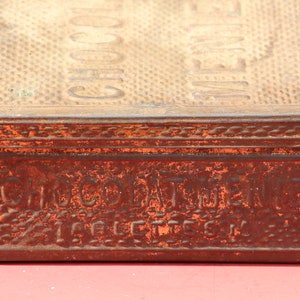 Vintage France Tin Metal Biscuits Box Candies Chocolate Box Candy ...