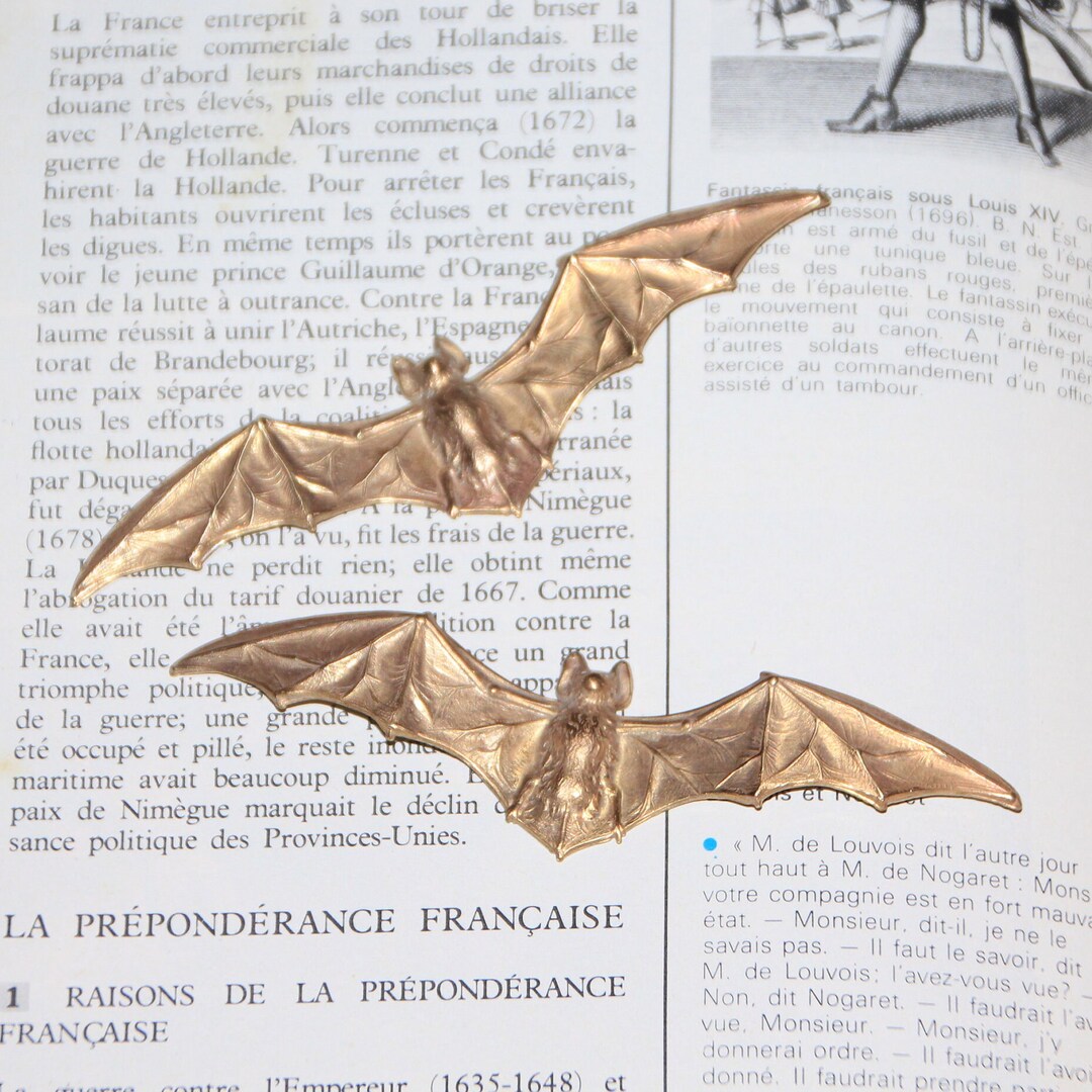 Metal Bat Halloween Decor Gold Bat Decor Bat Silhouette Bat Figurine ...