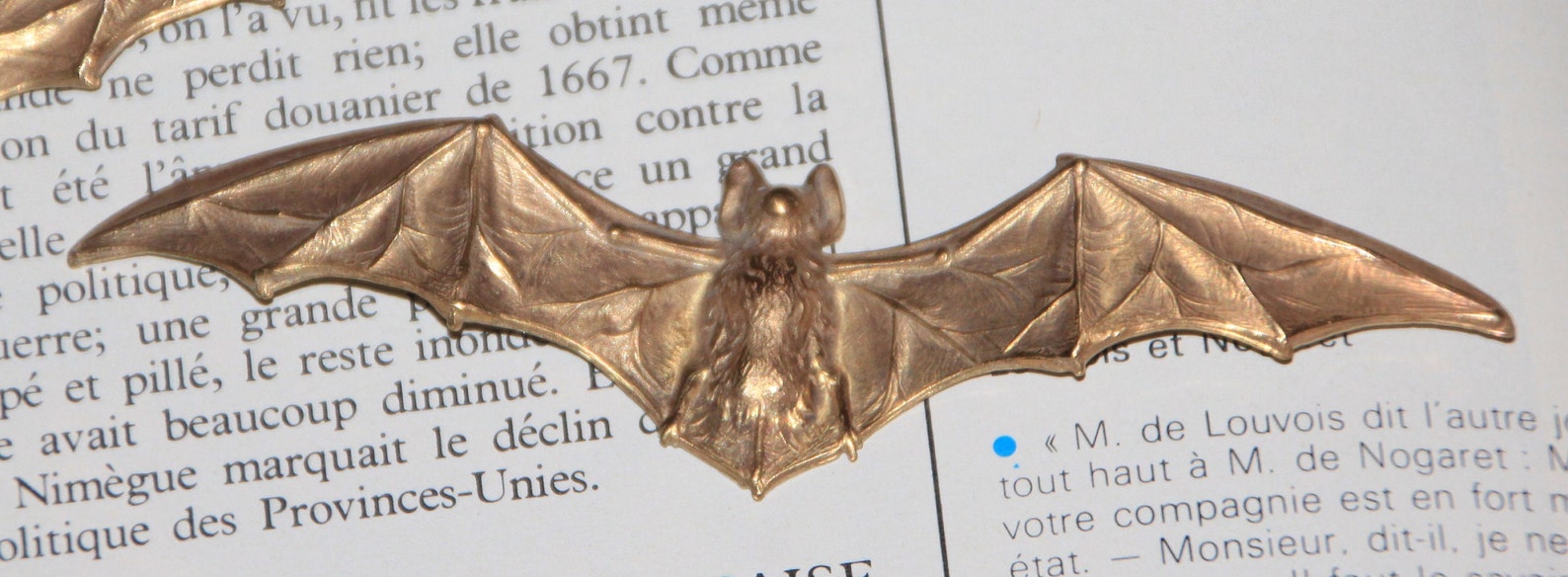 Metal Gold Bat Halloween Decor Figurine Gothic Decor Chimera - Etsy