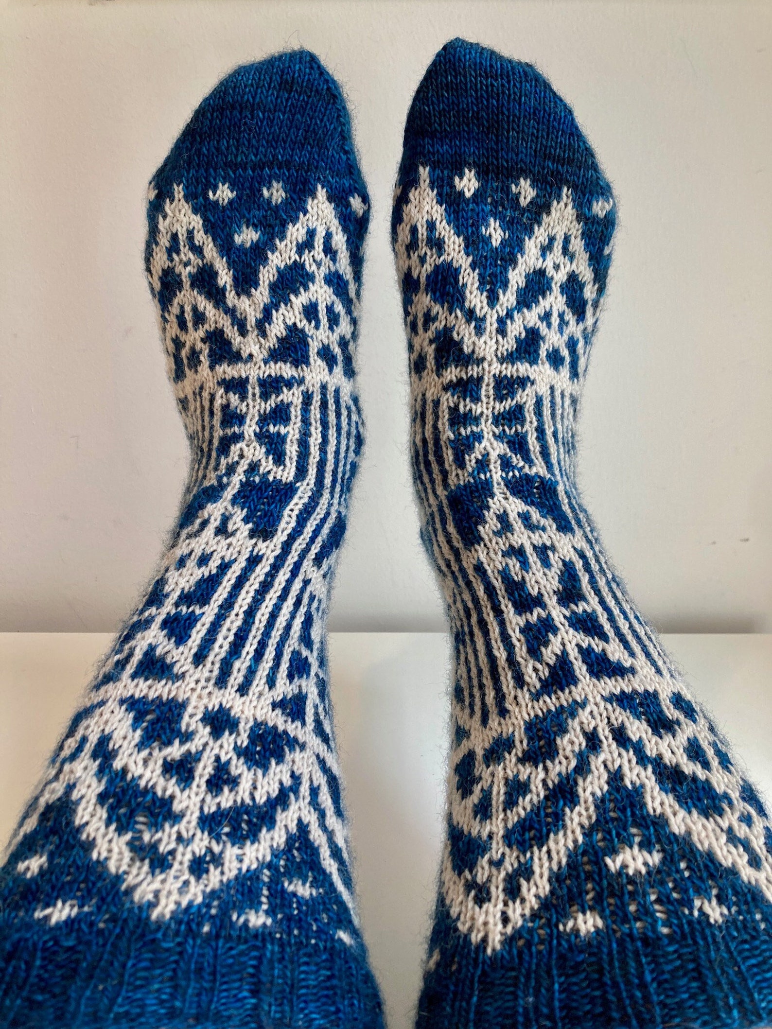Nordic Sock Knitting Pattern Ice Palace Stranded Colorwork Socks, Cuff ...