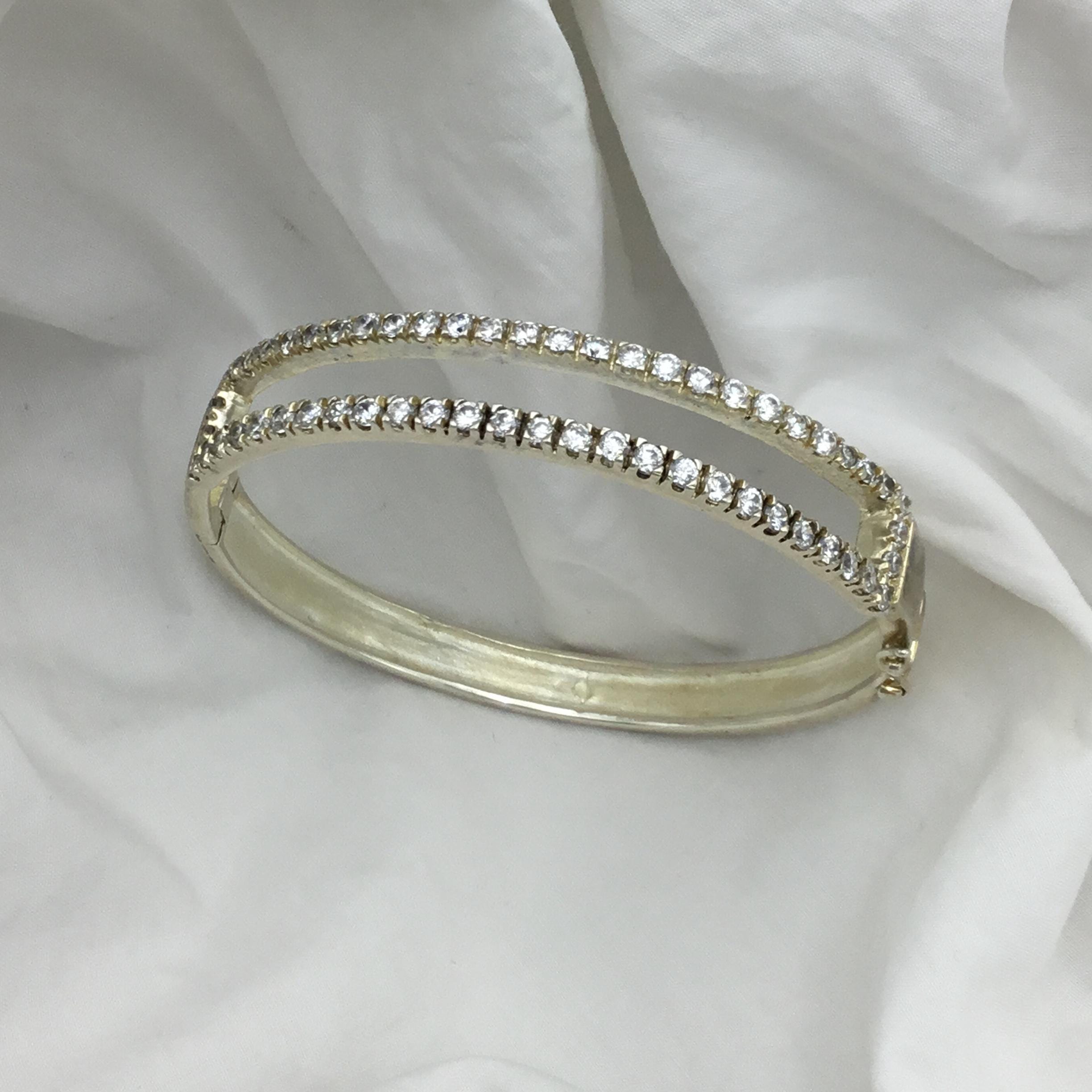 Second hand bangles store