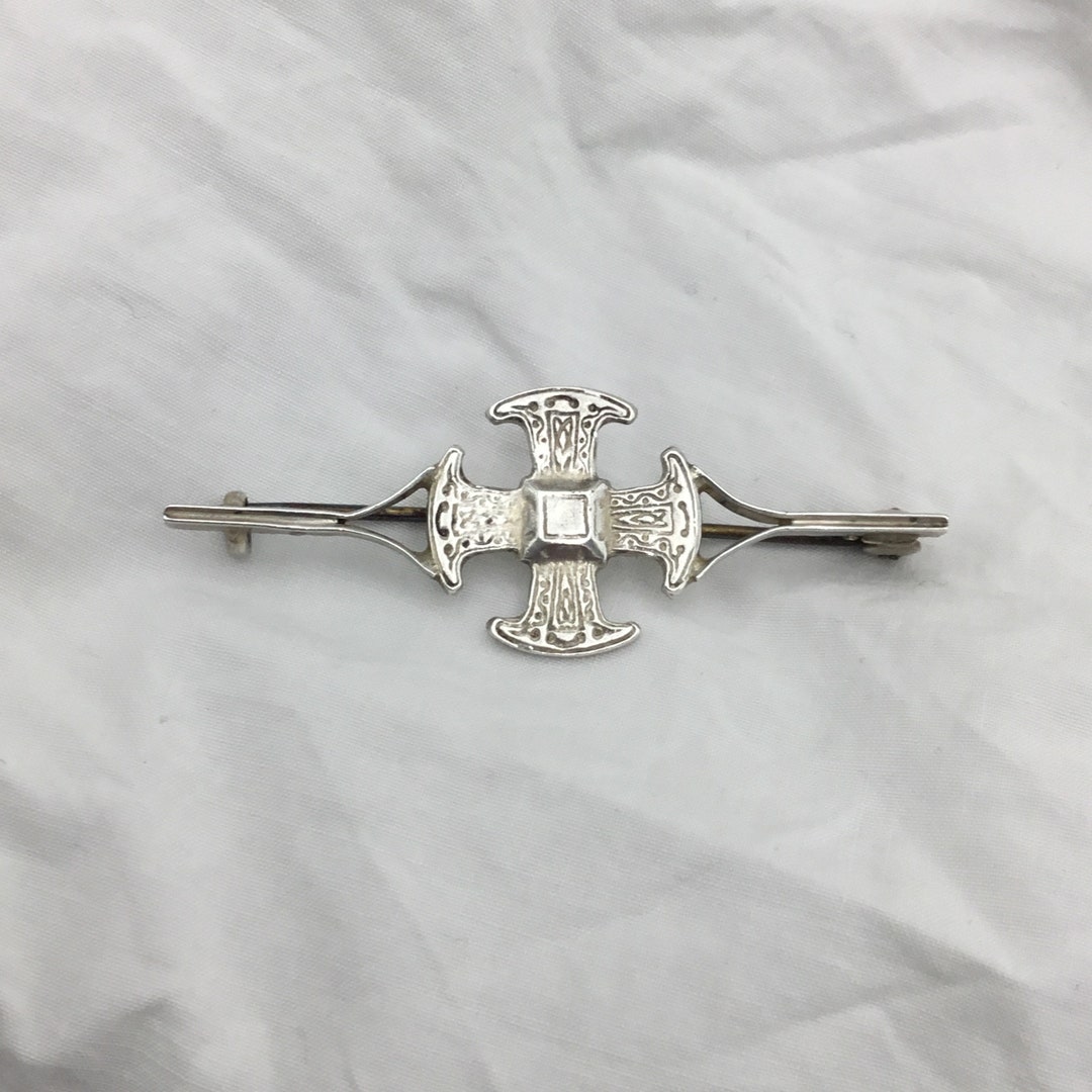 Vintage Sterling Silver Celtic or Canterbury Cross Bar Brooch 1954 ...