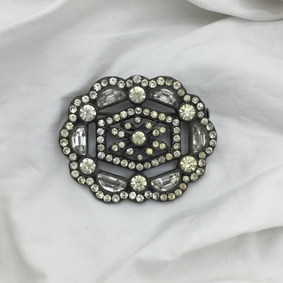 Vintage Art Deco 1930s Clear White Rhinestone Silver Tone Ornate Oval ...