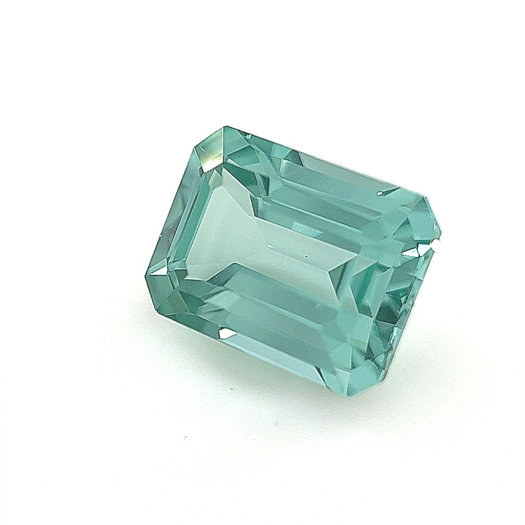 Synthetic Brazilian Green Spinel - AAA Quality - Cut on German Machines ...