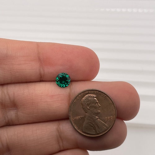 Round Lab Grown Emerald - Etsy