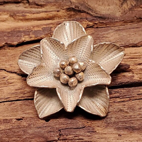 Hill Tribe Fine Silver Flower - Gem