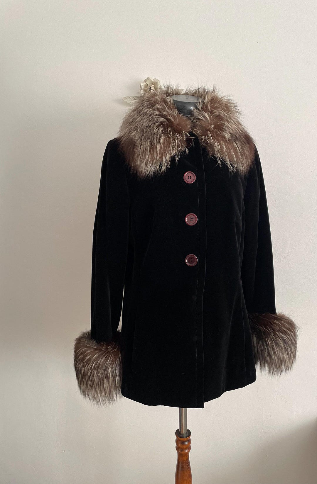 1950s Black Velvet & Fox Fur Coat – Vintage Jacket - Etsy