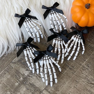 Skeleton Hand Hair Clip, Halloween Hair Clips, Creepy Skeleton Hand ...
