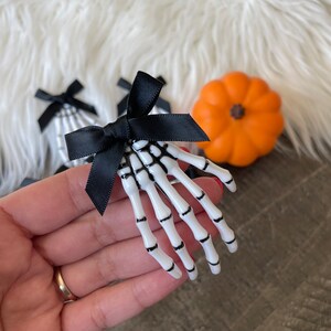 Skeleton Hand Hair Clip, Halloween Hair Clips, Creepy Skeleton Hand ...