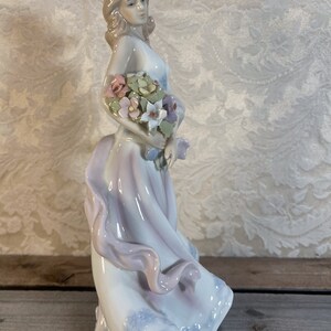 Vernetti Porcelain Figurine Woman With Flower Bouquet Mid-century White ...