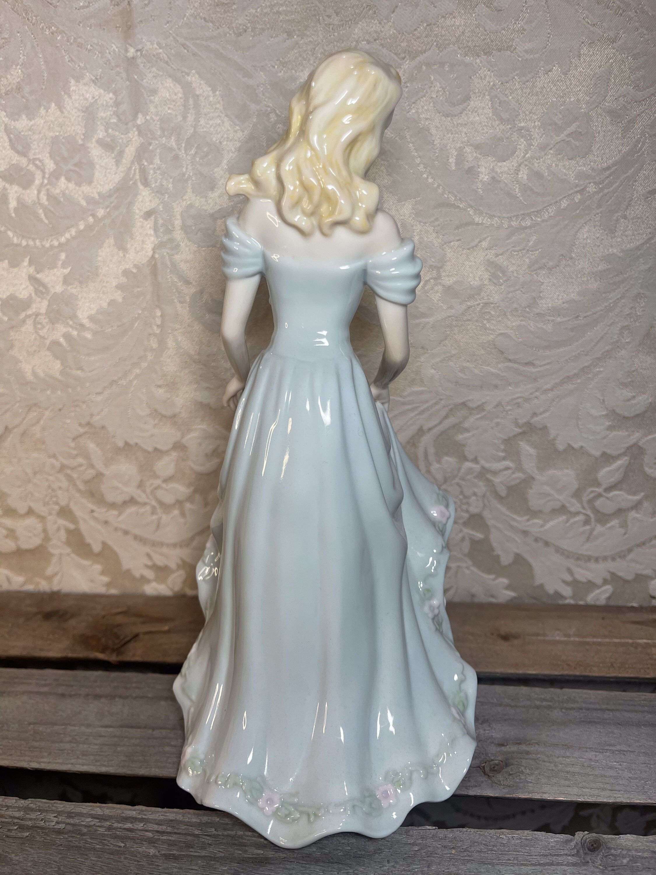 Vintage Vernetti Italian Porcelain Figurine - Dancing Girl in Blue ...