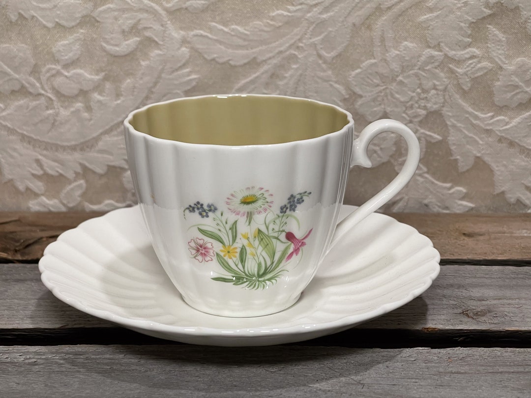 Vintage Susie Cooper Fine Bone China Floral Teacup and Saucer - Etsy