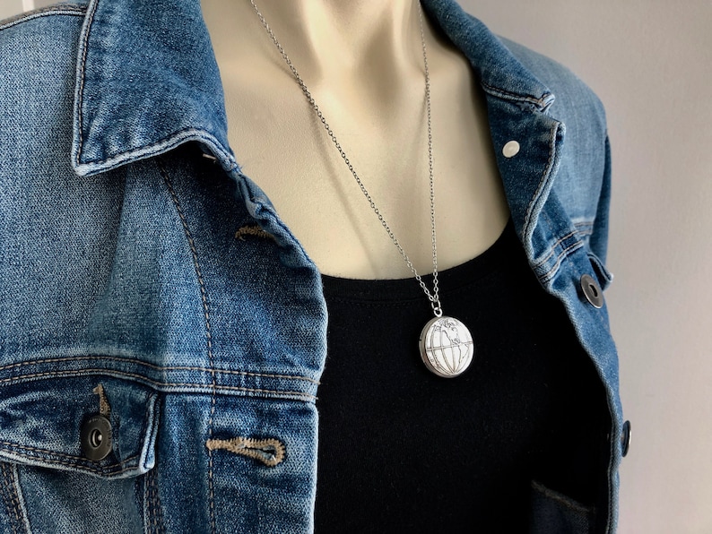 Antiqued Silver World Map Locket Necklace: Unisex Travel Jewelry Gift ...