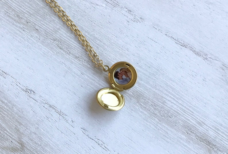 Tiny Locket With Photos Small Gold Locket Small Locket - Etsy Hong Kong