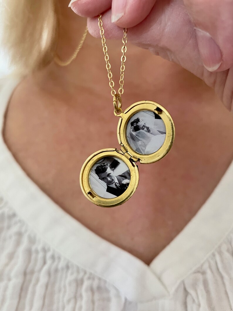 Dark Blue 4 Photo Locket With Daisy Front - Etsy
