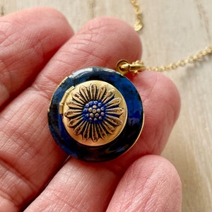 Dark Blue 4 Photo Locket With Daisy Front - Etsy
