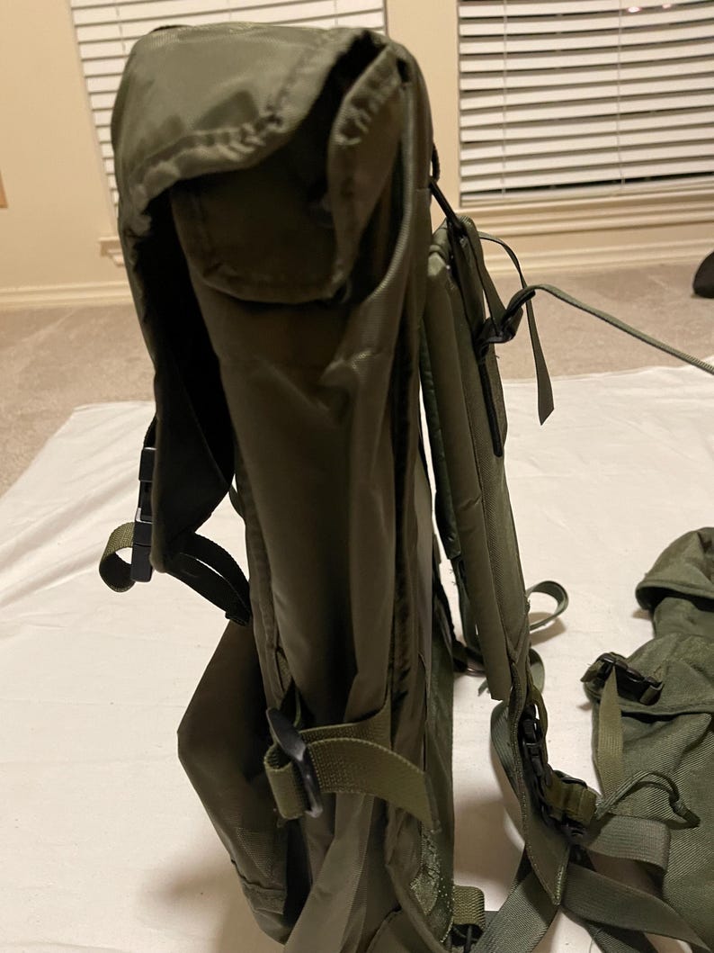 New Genuine US Vintage Military Harris Falcon II Radio Pack PRC 150 ...