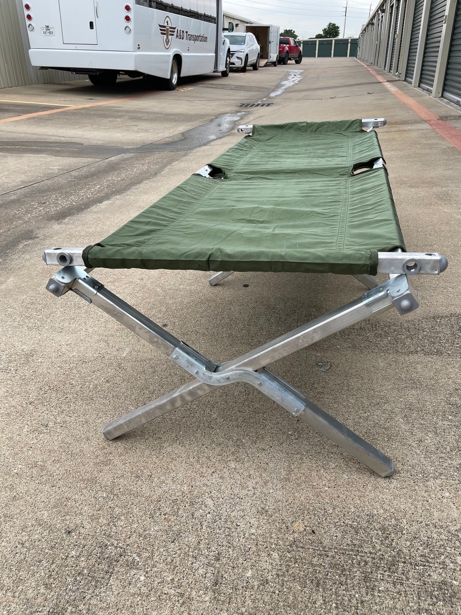 Genuine US Military Heavy Duty Steel Frame Sleeping Folding Camping Cot ...