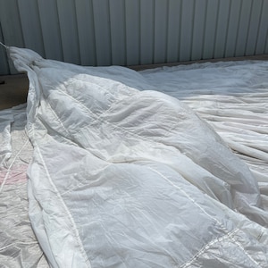 Military 31ft White Round Parachute/photo Shoot, Car/boat Covers ...