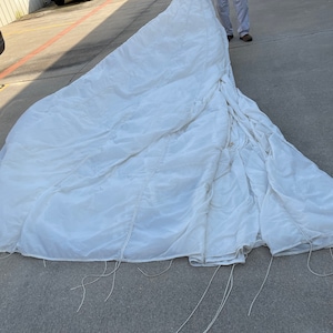 French Military 28’ft White Round Parachute/photo Shoot,car/boat Covers ...