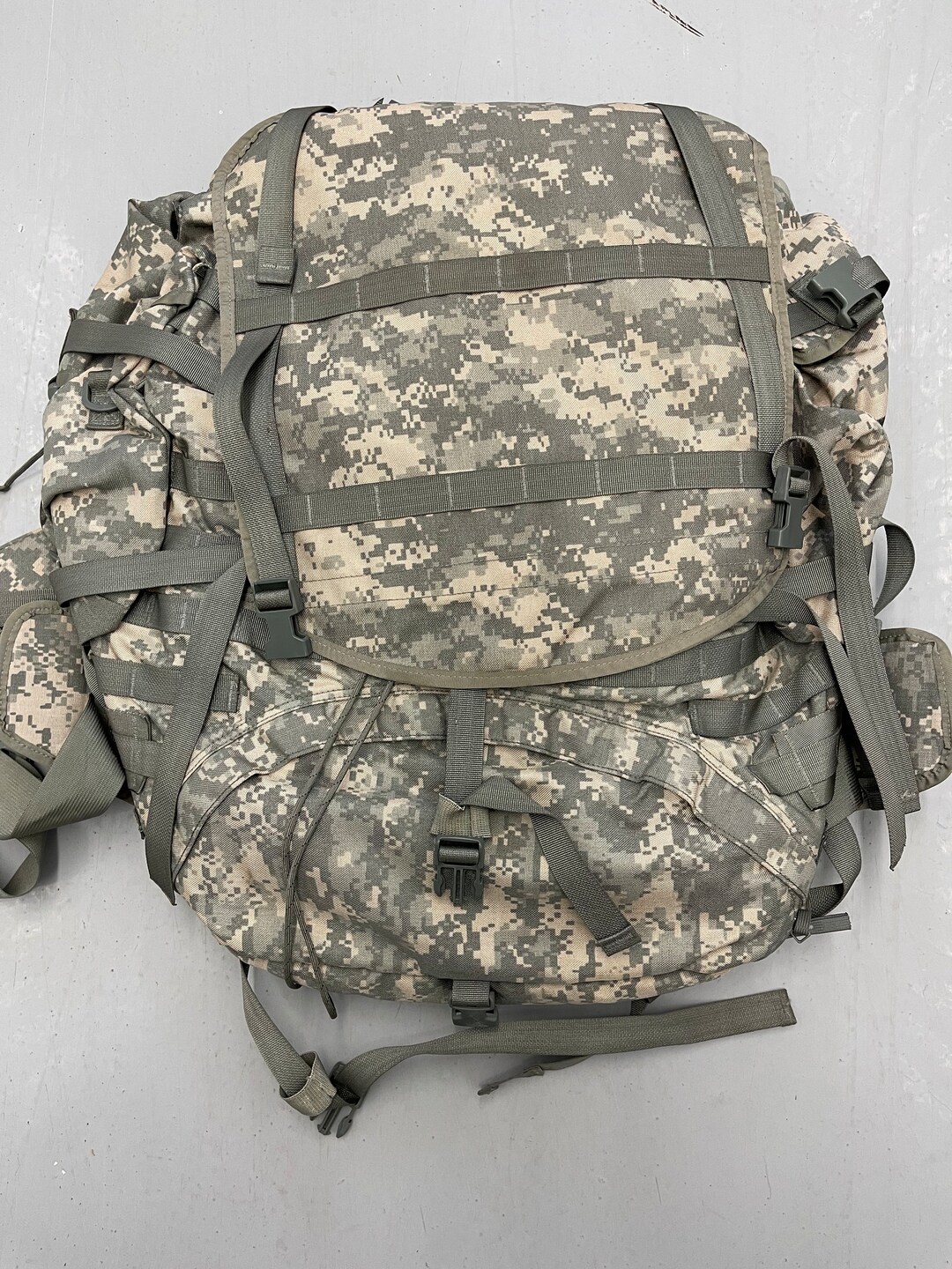 US Military Genuine Issue ACU Digital Mollee II Large Ruck Sack With ...